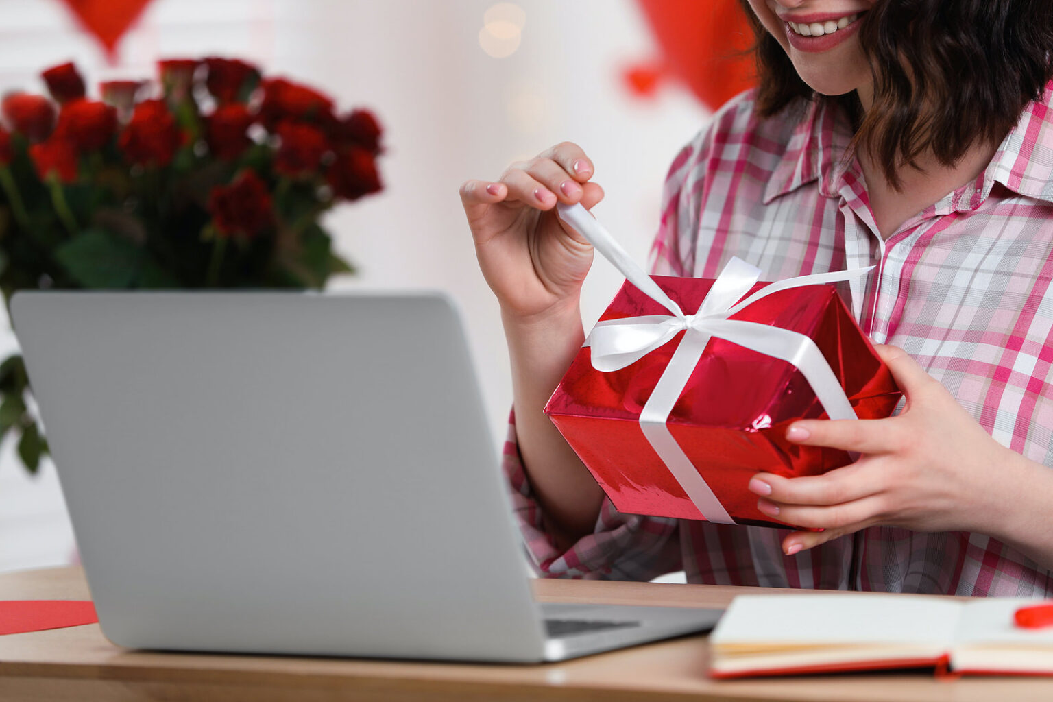 List: 28 Gifts You Can Give or Send to Your LDR Partner